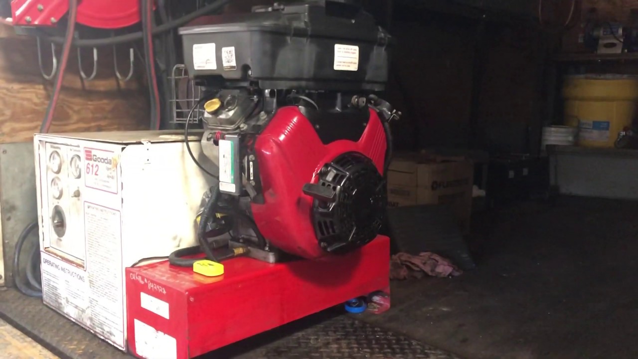 Briggs and Stratton 18HP Vanguard Tune Up / Service Hour Meter Install ...