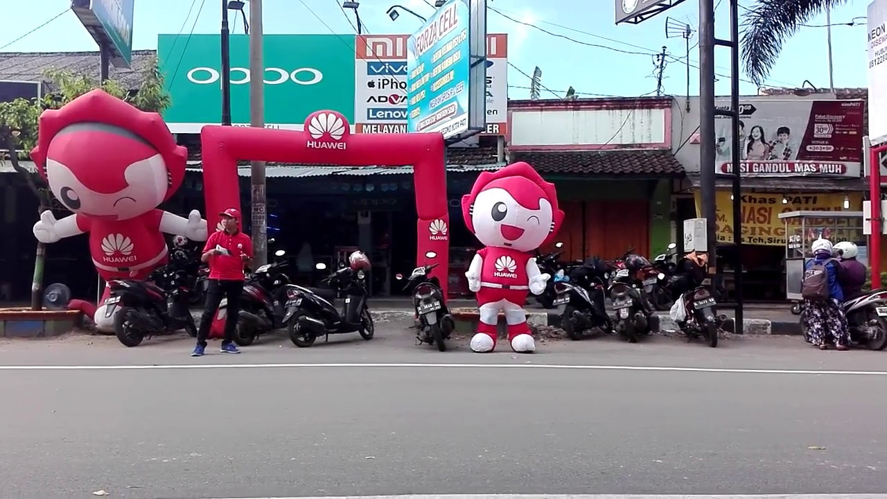 Apa yang di lakukan boneka Huawei ini sangat mengejutkan - YouTube