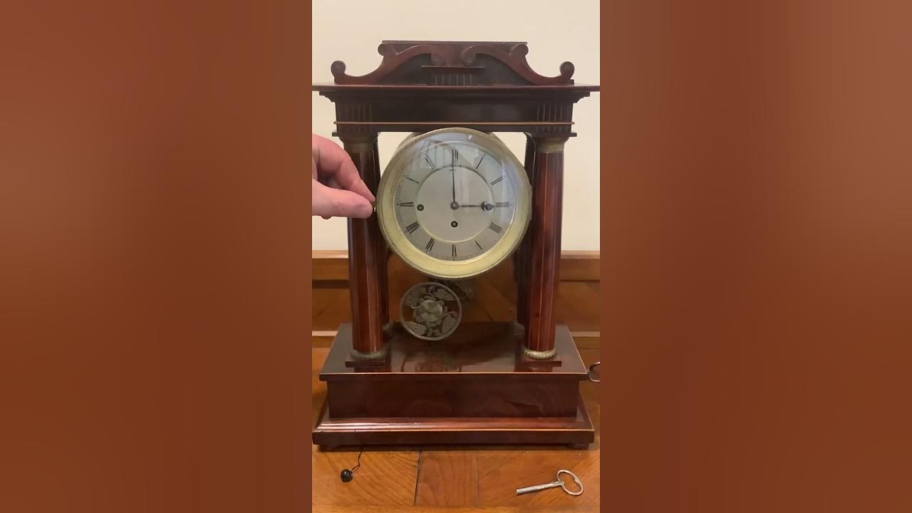 Viennese Musical clock, Olbrich in Wein - YouTube