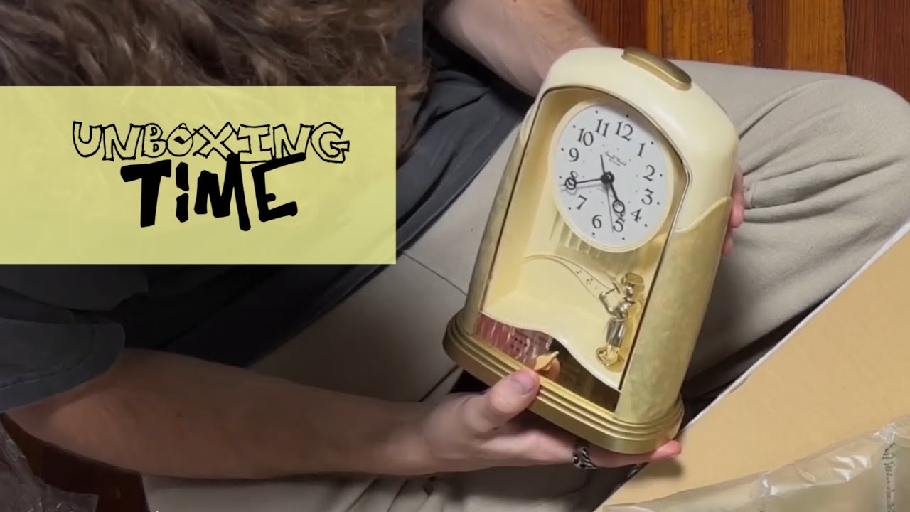 So Many Layers! | Unboxing Time （開梱時間） - YouTube