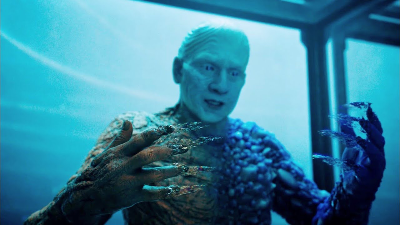 Superman: Lex Luthor Using Metamorpho To Keep Superman Caged ...