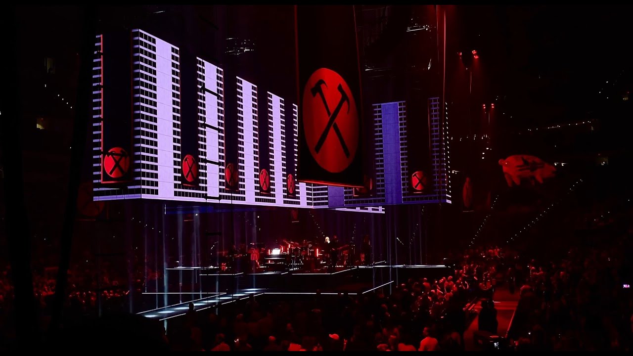 Roger Waters - This Is Not A Drill (Live in Raleigh, NC) (4K) - YouTube