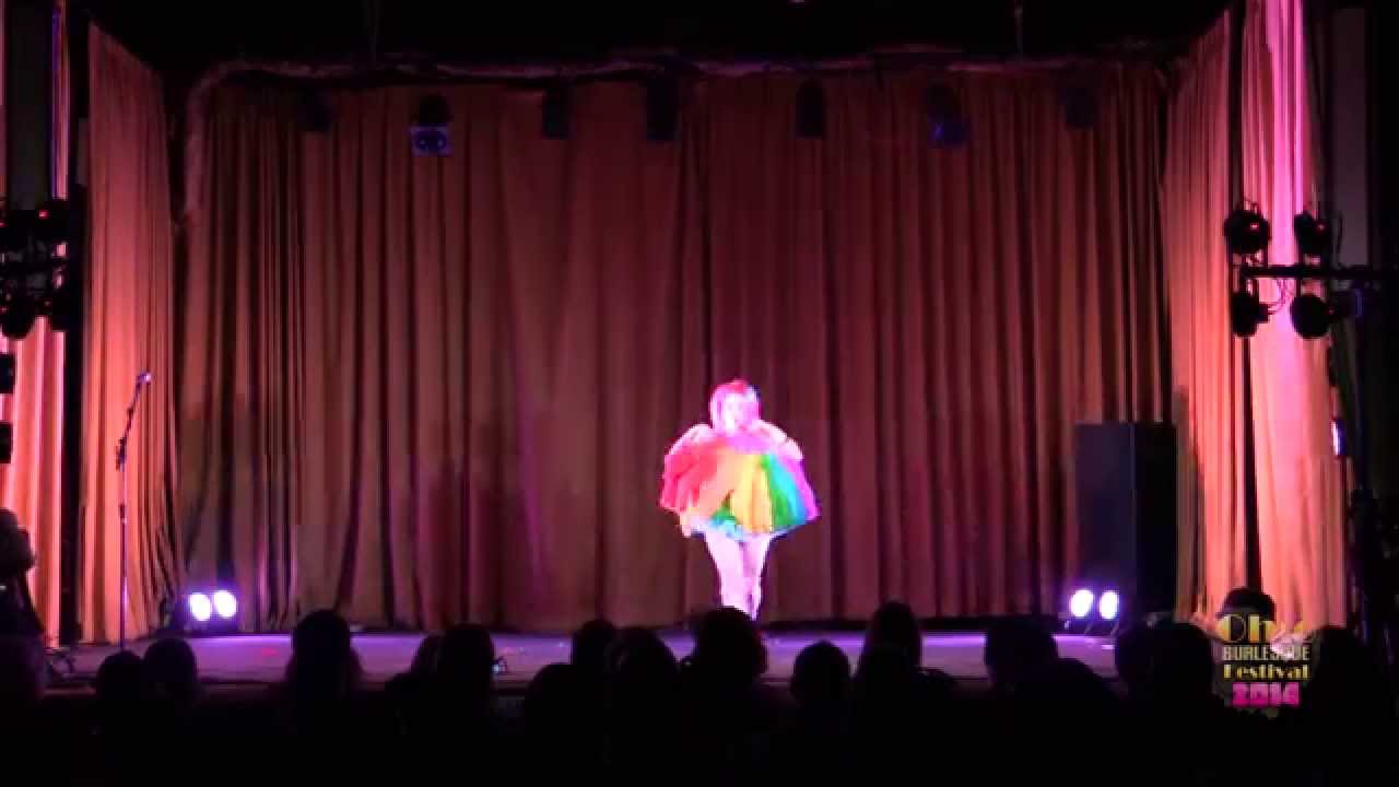 Friday Night All Stars Mabel Syrup - YouTube