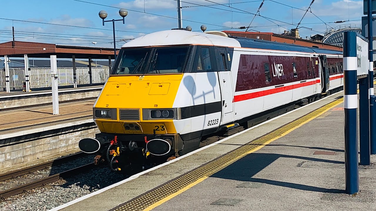 A few Trains at York - 3rd April 2023 - YouTube