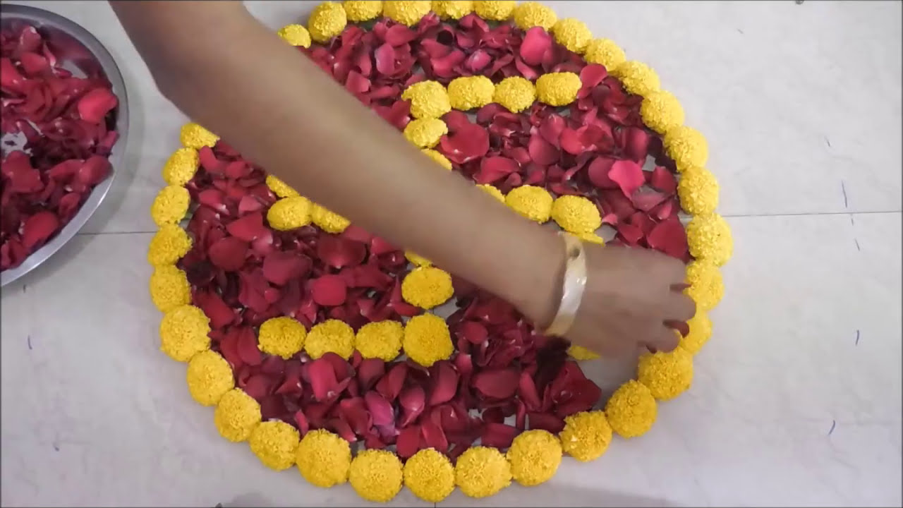 Easy Phoolon ki rangoli | Simple Flower Decoration for Diwali | Small ...