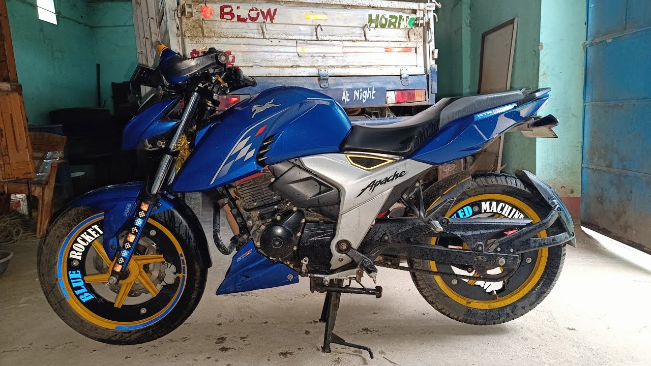 stickering pro wheel disk cover apache 160 4v // only 200 // - YouTube