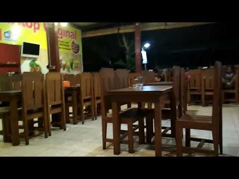 Anak jaman Now di warung kopi berduaan