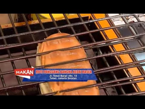 Tika Ramlan Ngemil Roti Panggang Bangka Kedai Rasea | MAKAN RECEH (15 ...