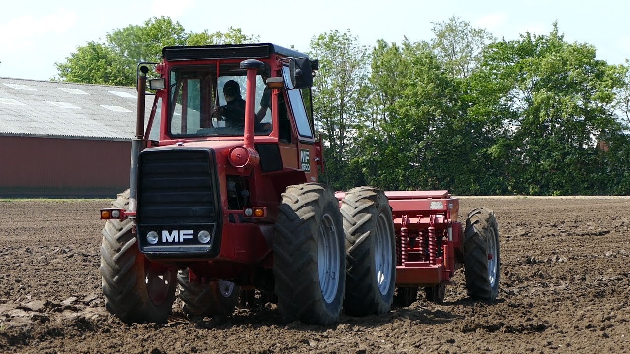 Massey Ferguson 1200, 1505, 4840 & 4900 Working In The Field | Ferguson ...