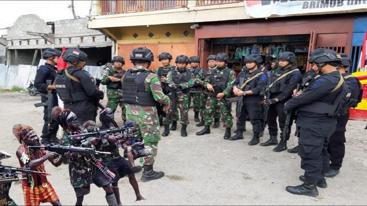60 Menit Menc3k4m KK5B S3r4ng Pos TNI di Distrik Mapenduma Papua - YouTube