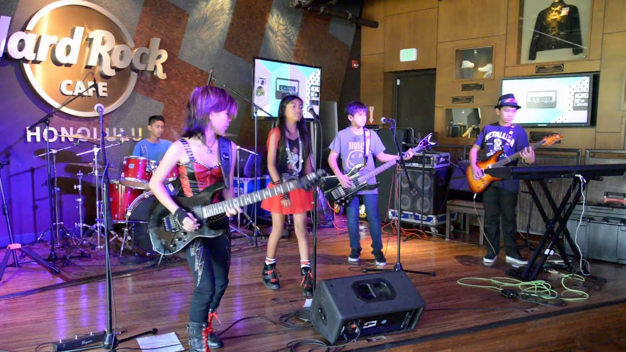 Kids Rock Band Chaotic Five covers "Barracuda" - YouTube