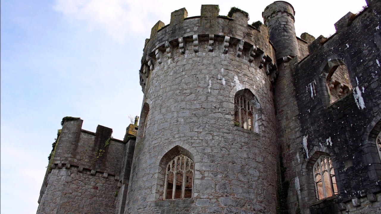 A walk around Gwrych Castle, North Wales - YouTube