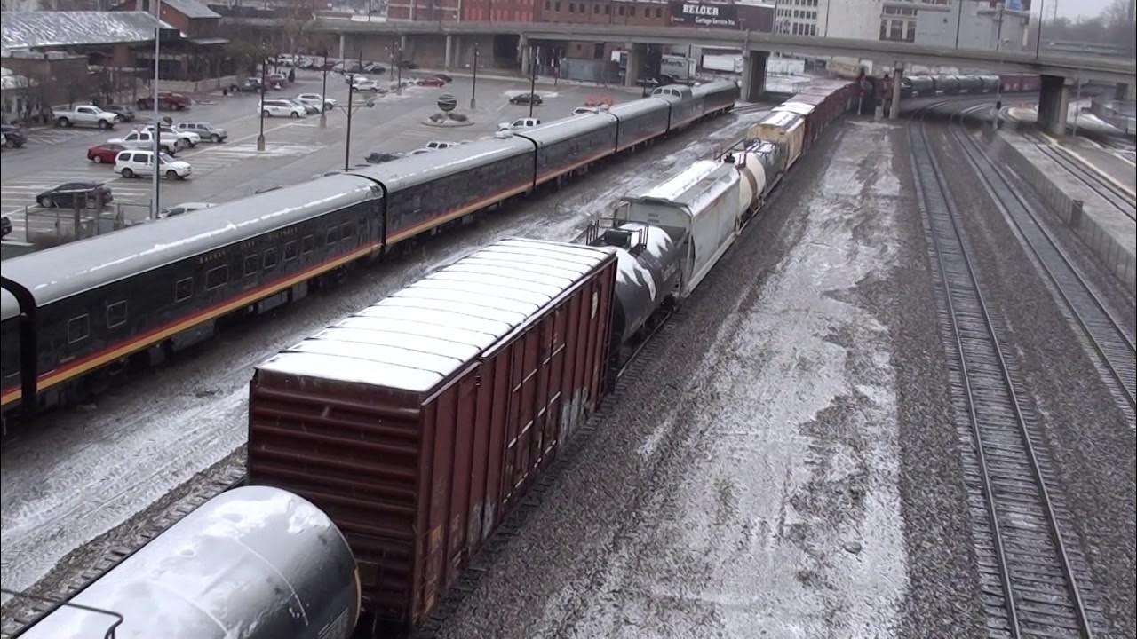 BNSF #6704 leads WB Mixed Freight. Kansas City, MO 12/17/16 - YouTube