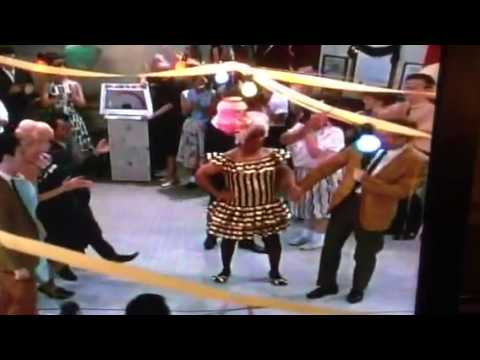 Hairspray Tracy turnblad does the Madison - YouTube