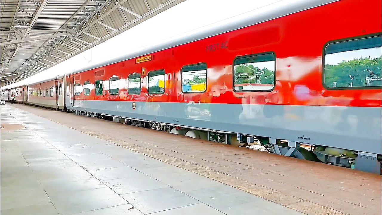 Chhattisgarh Express !!!!! 18237 Chhattisgarh Express Departure from ...