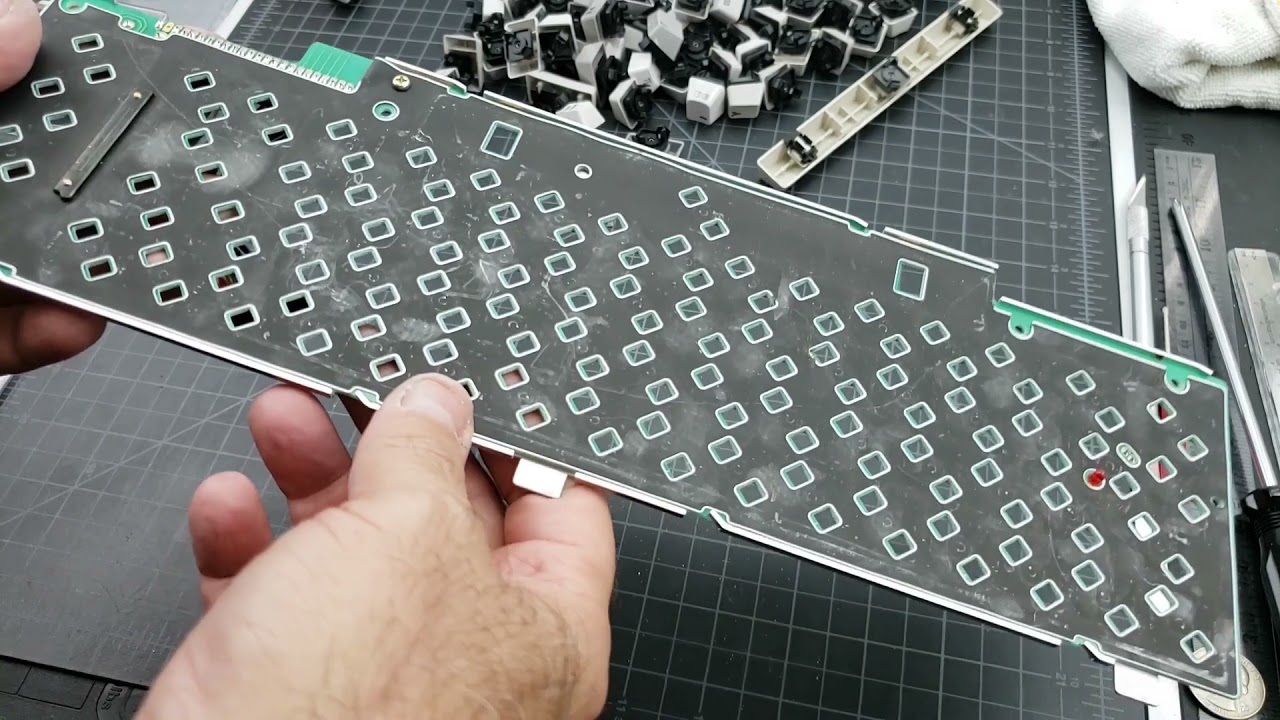 Commodore SX-64 Keyboard Repair - Membrane Replacement - YouTube