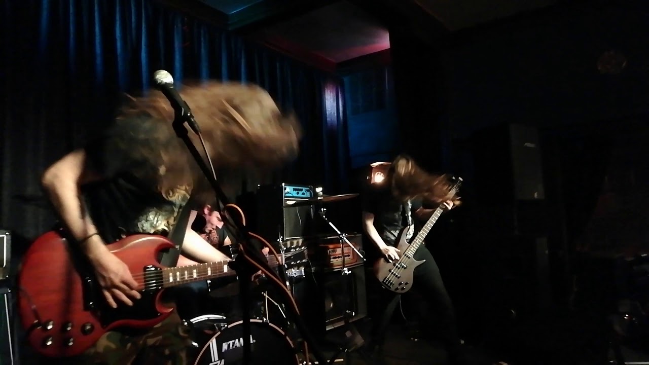 Voidlurker - Jeffrey Doomer (live Jul 2019) - YouTube