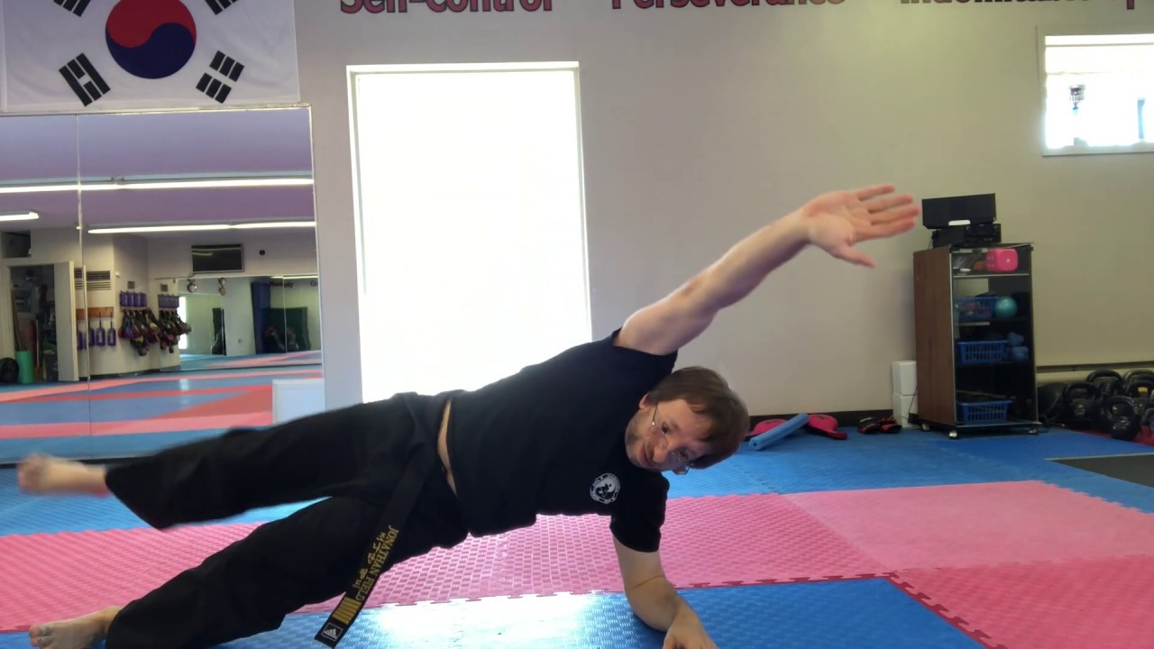 GET A STRONG CORE IN 30 DAYS - Day 28 - Side Plank with Knees - 30 Day ...