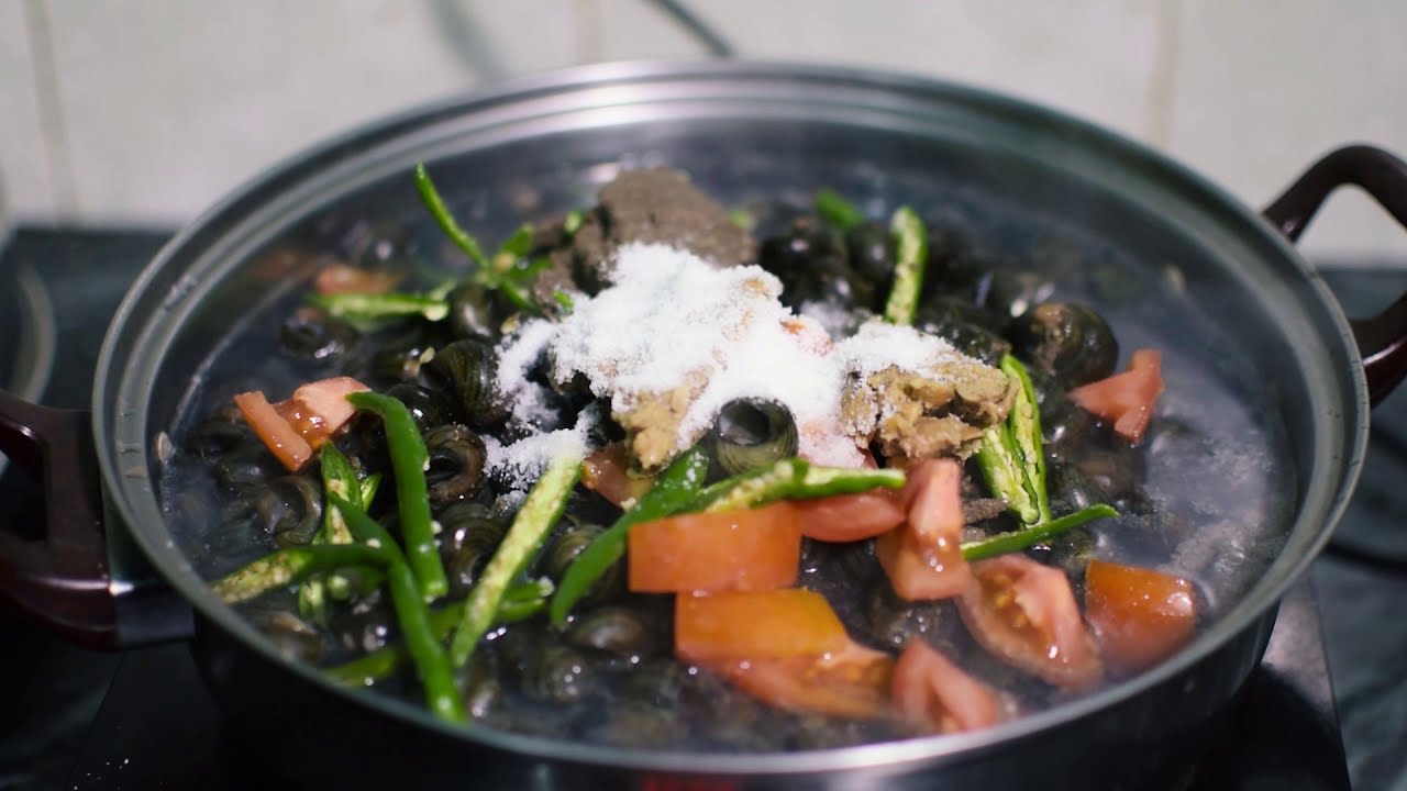 Snail with zühdong and axone recipe, Sangtam Naga style. - YouTube