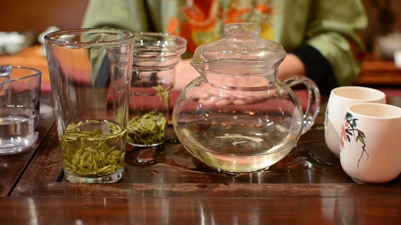 Zhu Ye Qing- Green Tea Brewing Guide - YouTube
