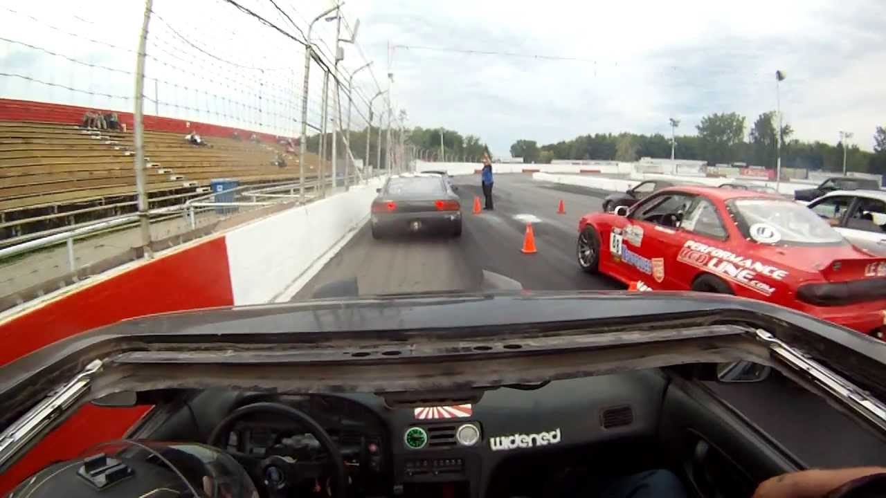 Driftthing Night - JayLemieux chasing Michael Raiche and Marc ...