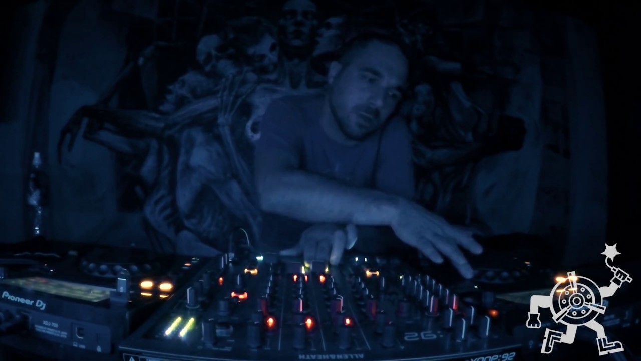 NMNJ @ Kolektiv Base (Guest Podcast 009) - YouTube