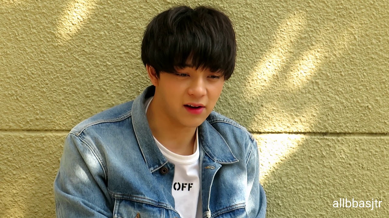 20180206 Bas สงสารไม่สบายเจ็บคอ at Polyplus - YouTube