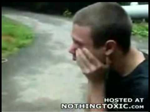 Youtube Poop: Habanero guy installs Debian GNU/Linux - YouTube