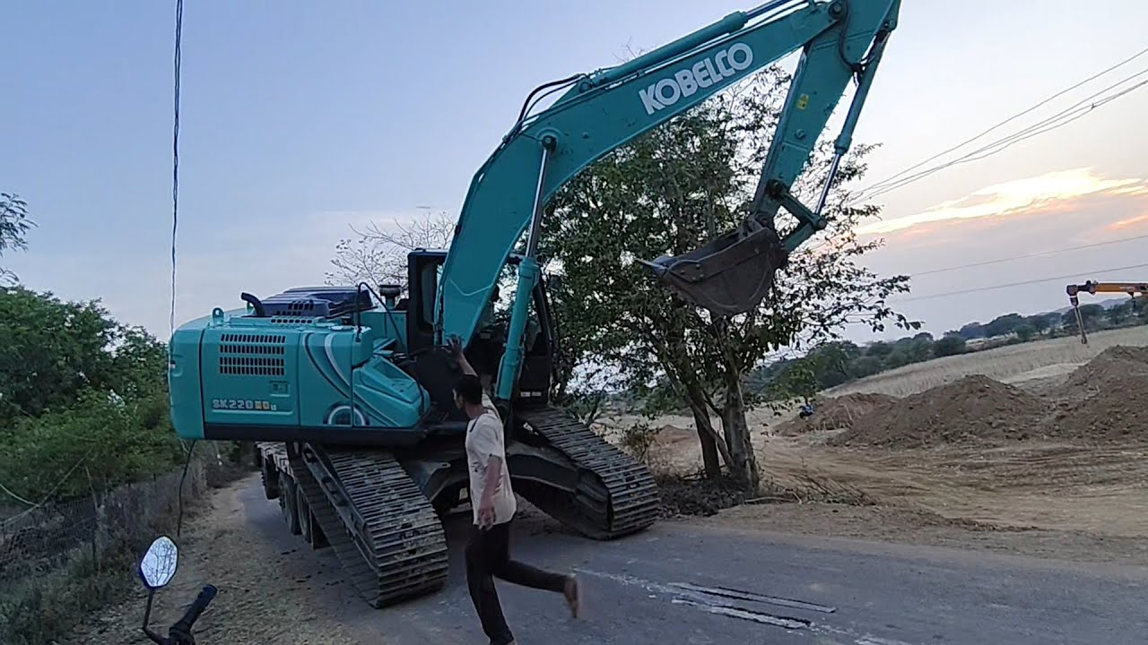 KOBELCO SK 220 XD LC machine video lnt video KOBELCO baiko loader 2025 ...