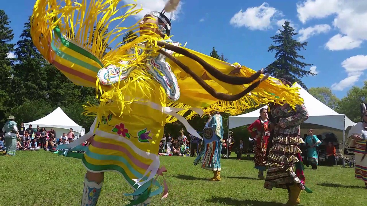 National Aboriginal Day 2017 - Pow Wow -Adult female dancers (Edmonton ...