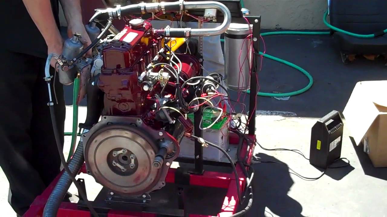 1960 MGA Engine Startup June 30 2011.mp4 - YouTube
