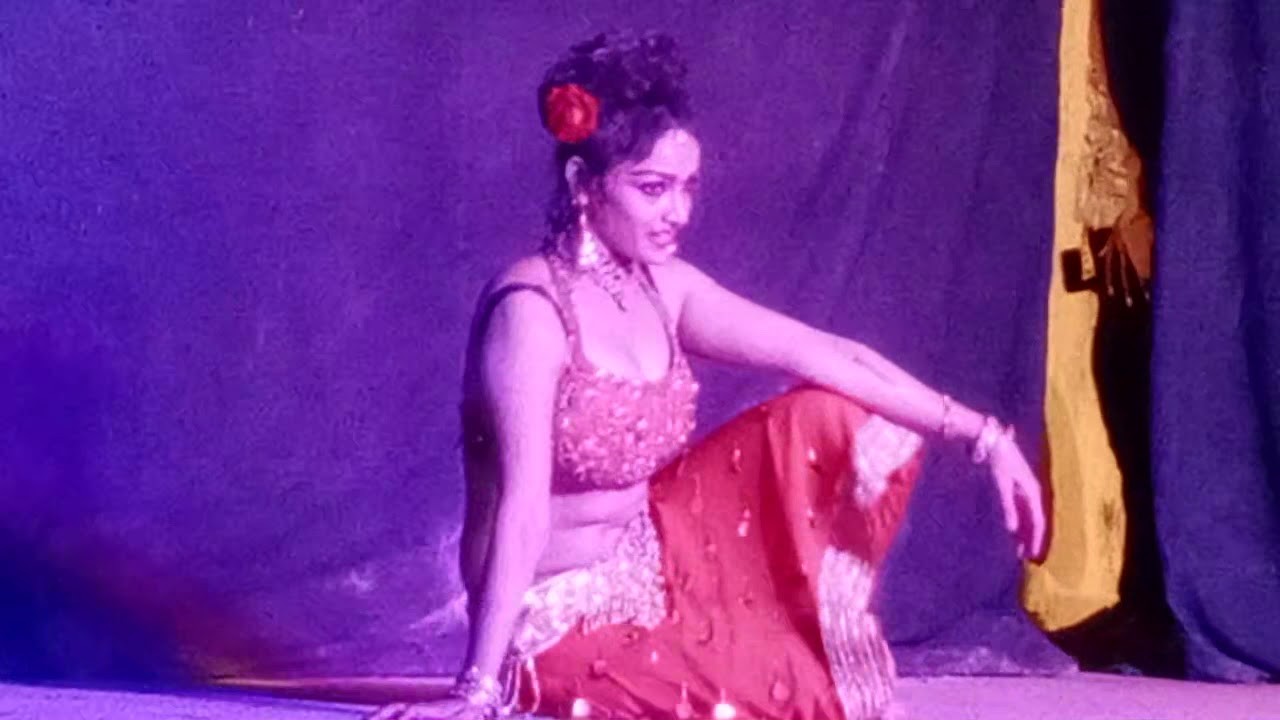 Record dance - YouTube