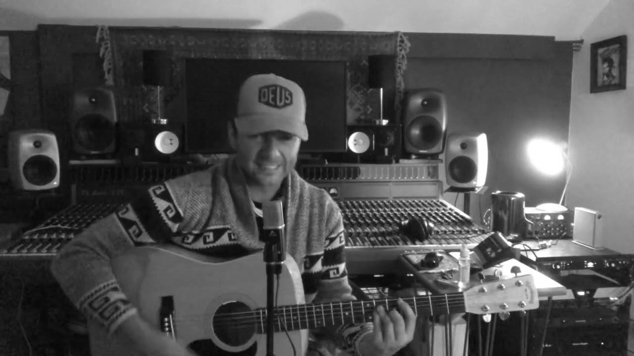 Keith Harkin LIVE - The Blowers Daughter (Damien Rice cover) - YouTube