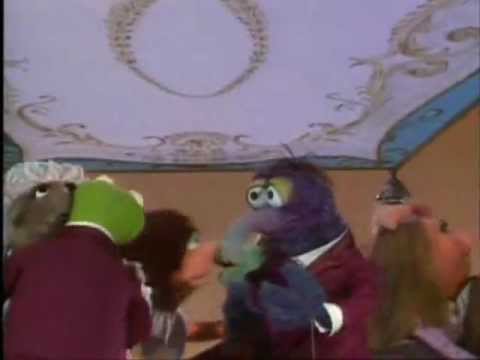 Muppets - Someone to dance with me (at the ballroom) Gonzo - YouTube
