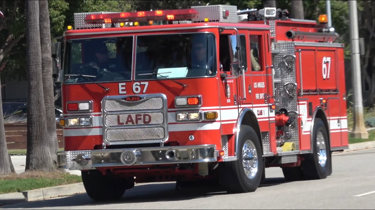 LAFD Engine 67 Responding - YouTube