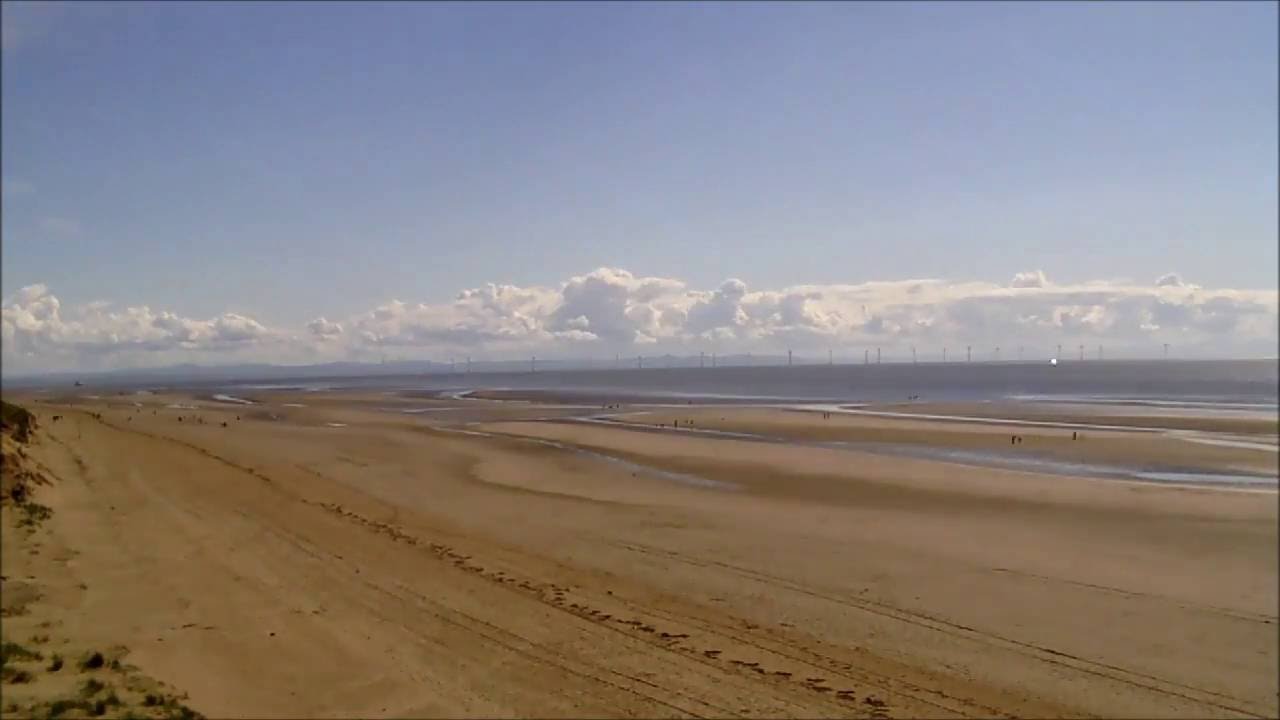 Liverpool Bay Time-Lapse Formby Shore - YouTube
