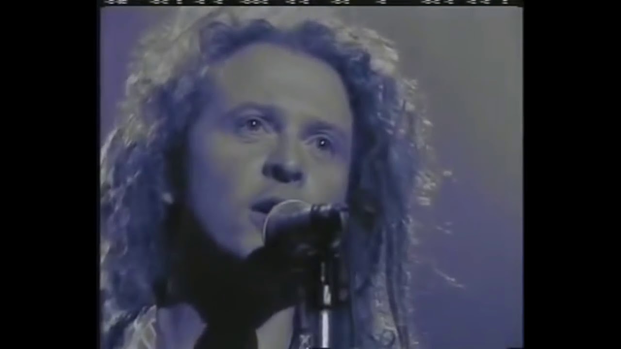 Simply Red Live at Manchester Whith Brazilian Guitarist Heitor - YouTube