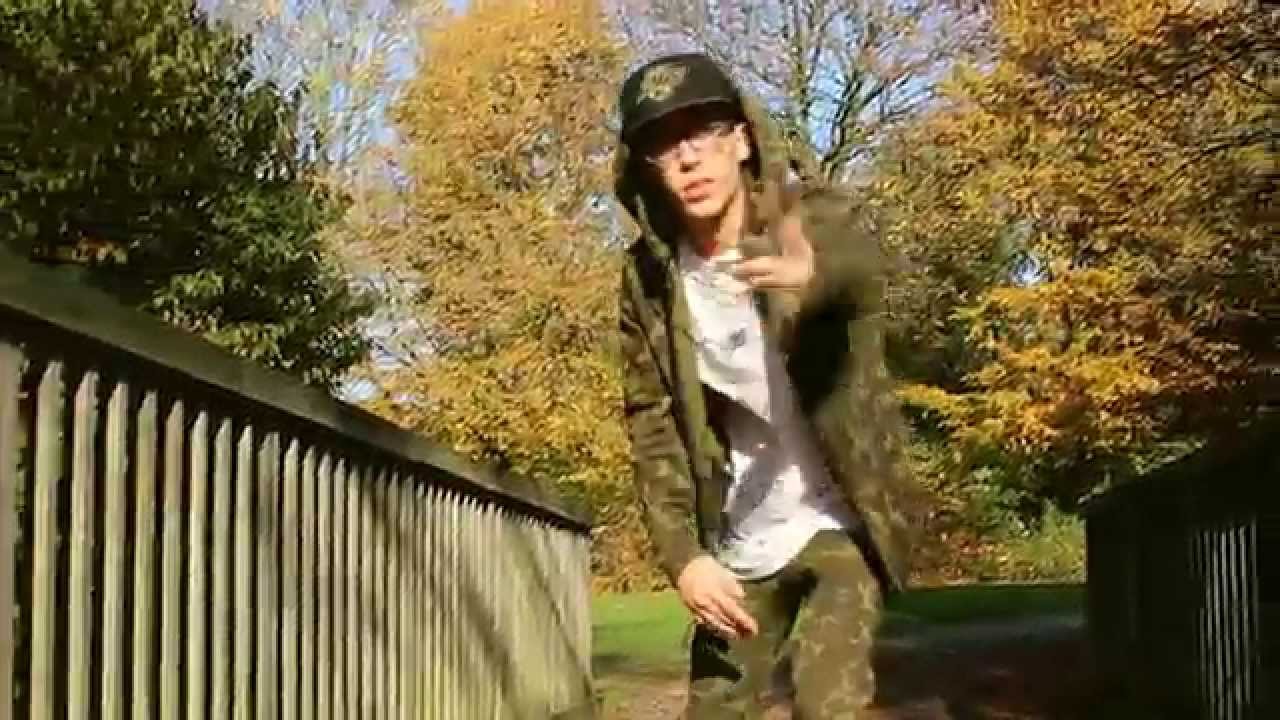 MIC-MC-NEKA ME NE VOLE (OFFICIAL HD VIDEO) 2015 - YouTube