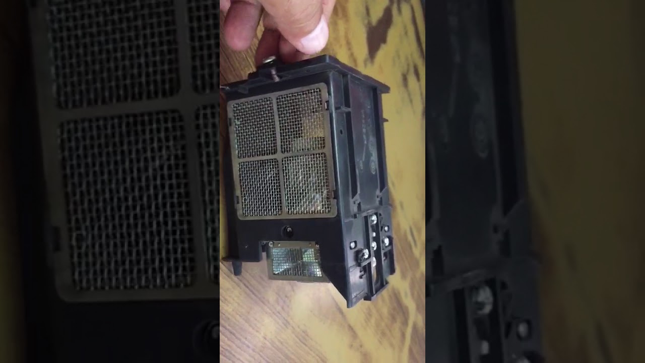 Barco RLM-W8 projector lamp housing - YouTube