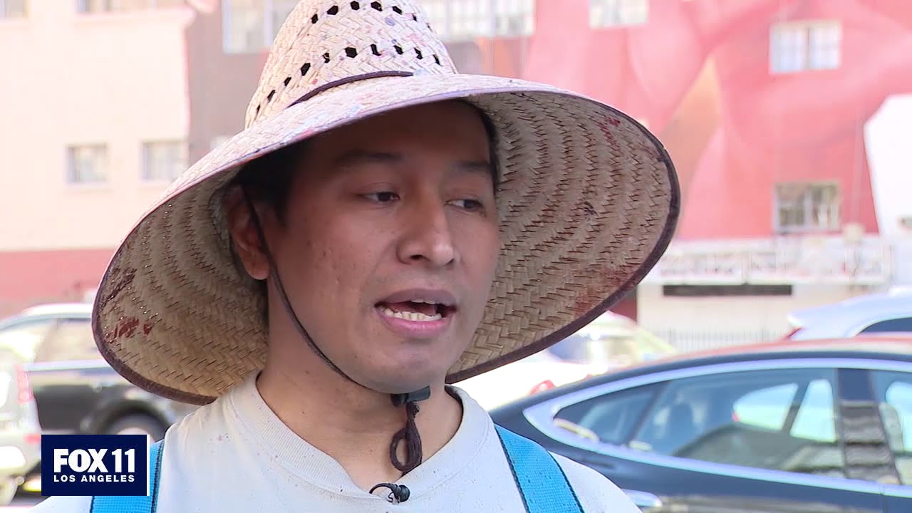 Noted artist Robert Vargas adds Kobe Bryant to high-rise mural - YouTube