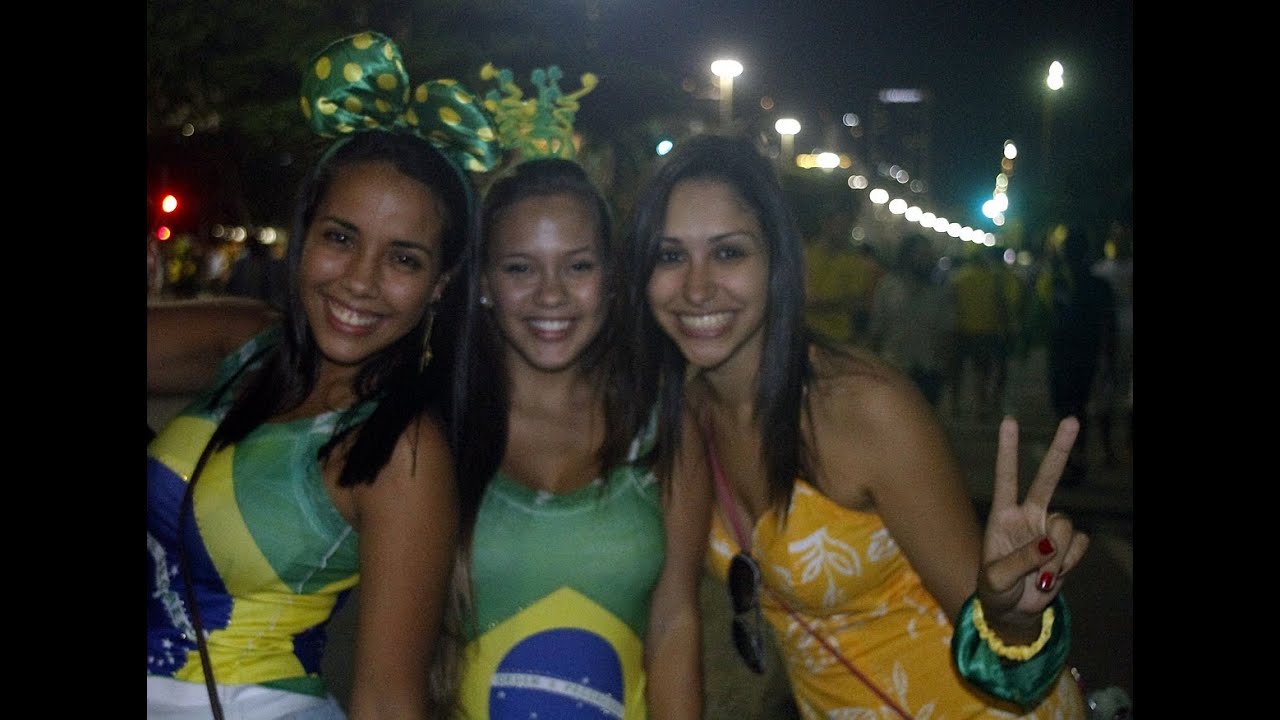 Fiesta y diversión en Río al inaugurarse Brasil 2014 - YouTube