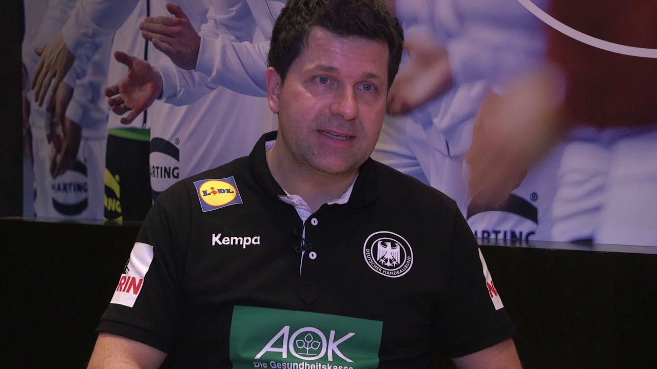 "Coach Corner": Co-Trainer Alex Haase erklärt Russland - YouTube