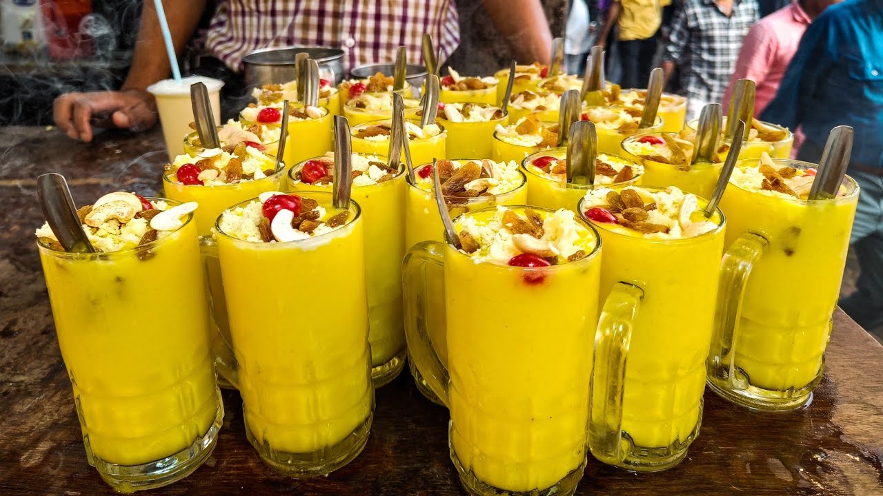 Winter Special Mango Lassi of Kolkata | Dryfruit Lassi ₹40 | Indian ...