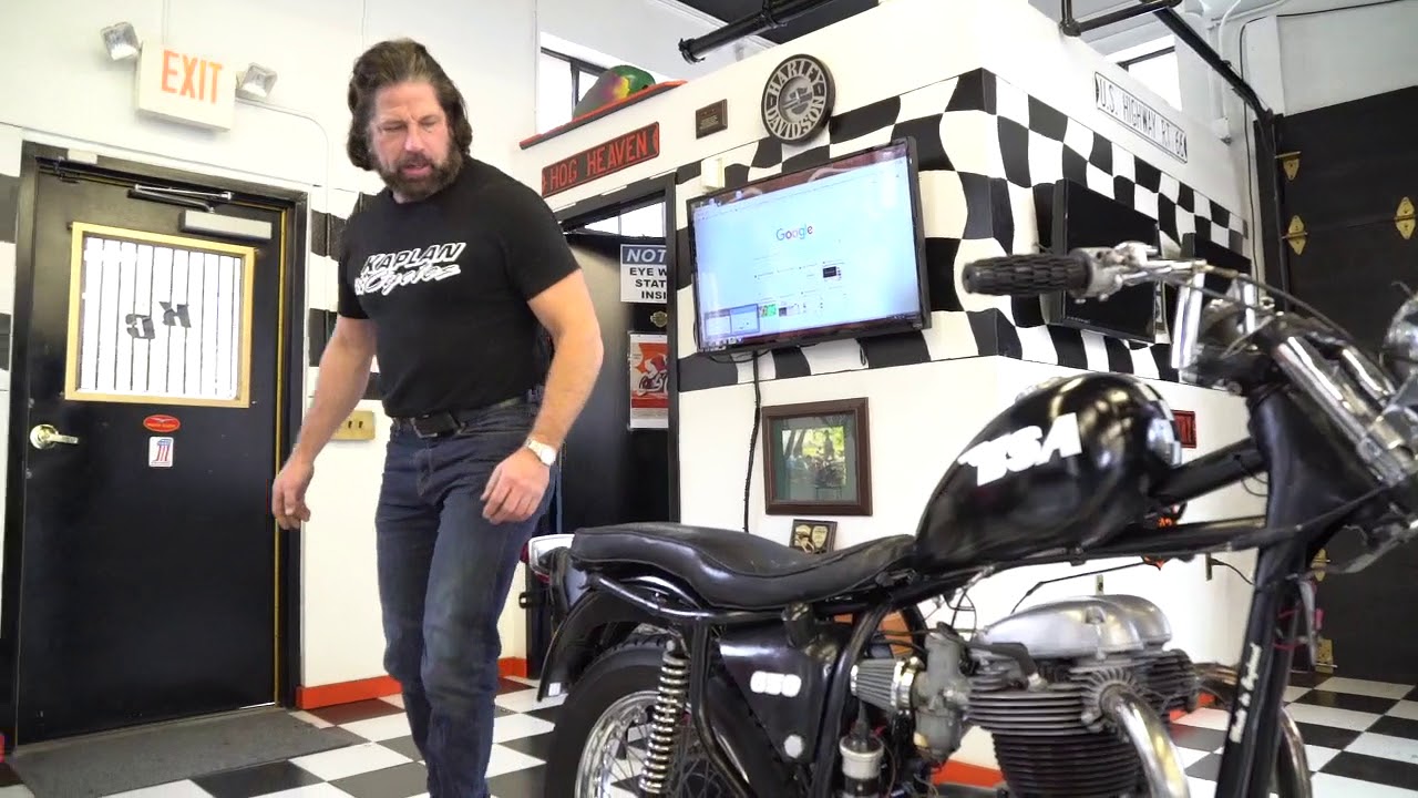 1964 BSA A50C Cyclone - '70 A65 Lighting engine - YouTube