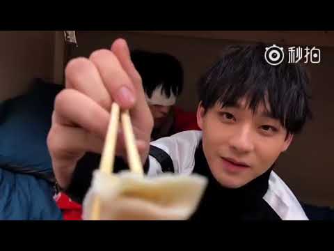 [Eng sub] Idol Producer Hu Zhibang Brought Dumplings for Injured Zhu Yunyi - YouTube