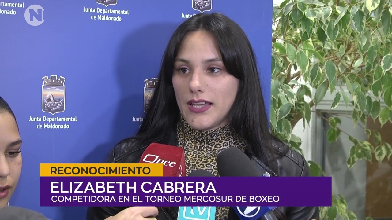 RECONOCIMIENTO | Sofía Cáceres - Elizabeth Cabrera. - YouTube