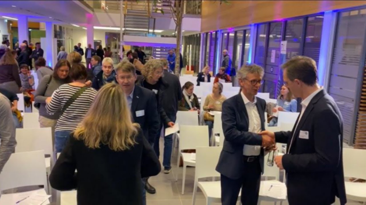 Auftakt Parkinsonnetz OstwestfalenLippe+: 6 Fragen an Prof. Christoph ...