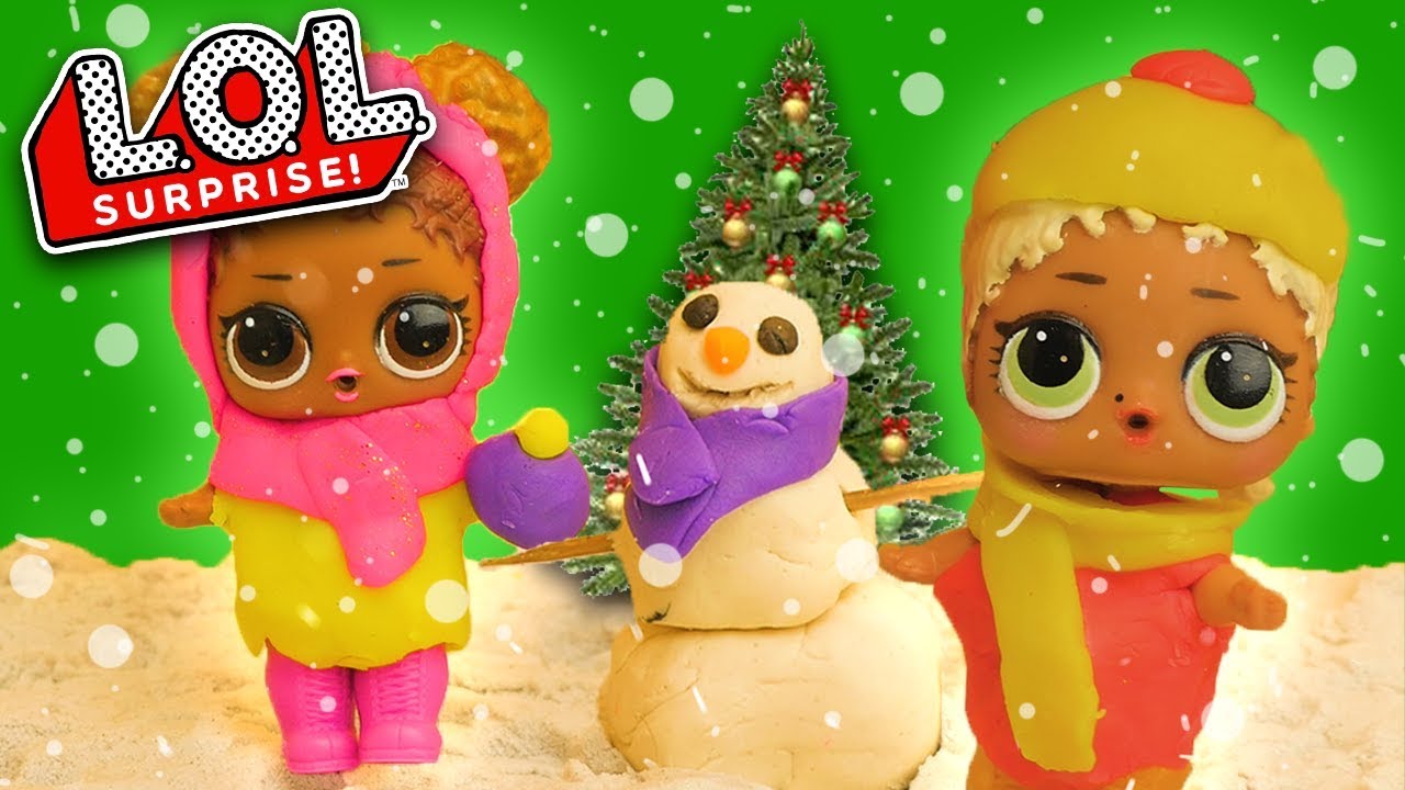 LOL Surprise Dolls Snow Day! MC Swag & Court Champ Have a Snowball ...
