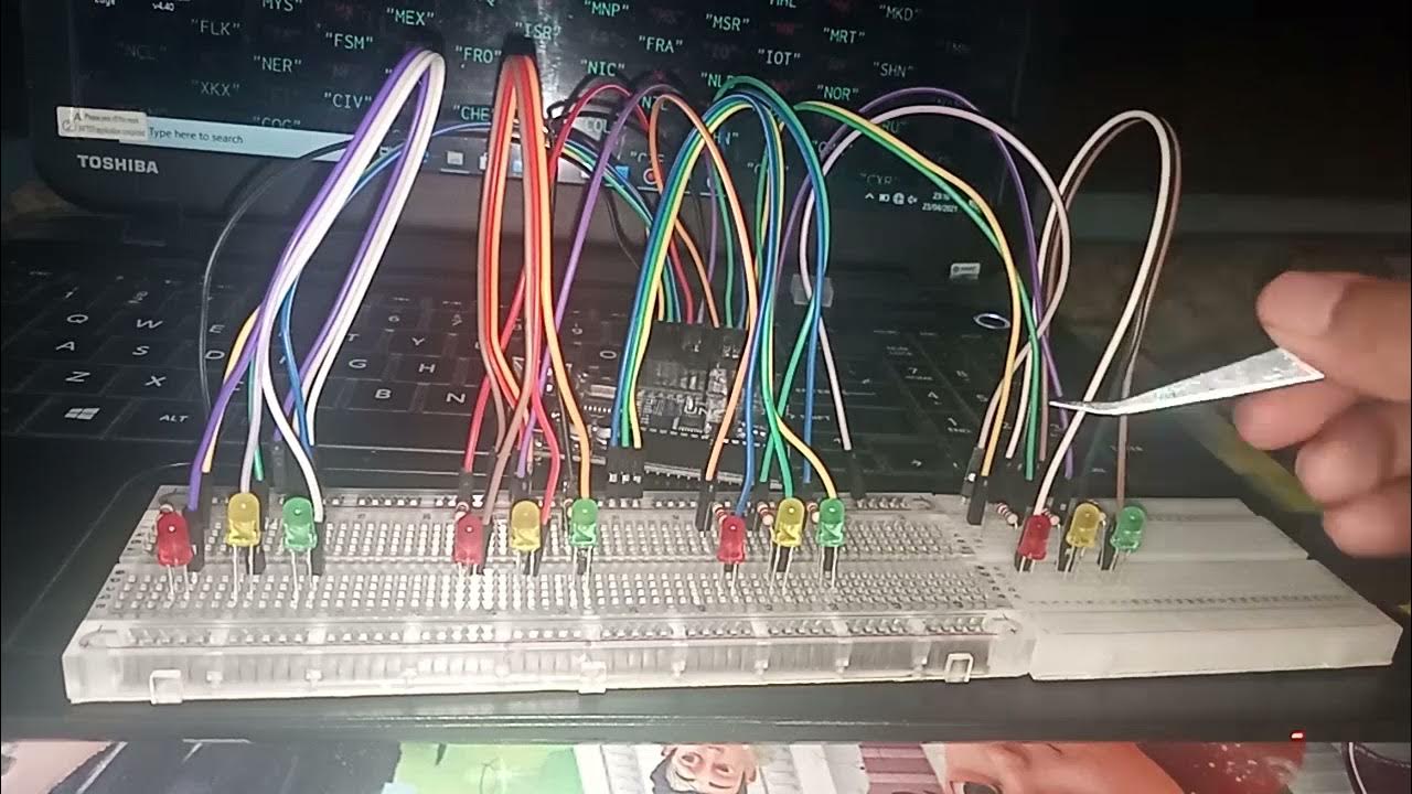TRAFFIC LIGHT SIMPANG 2 DAN SIMPANG 4 MENGGUNAKAN ARDUINO || TRAFFIC ...