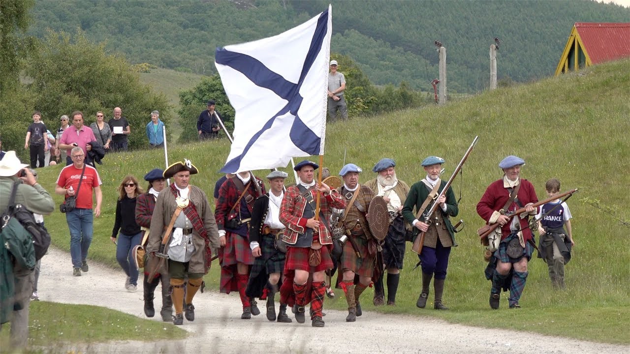 Highland Rising 2019 Part 3 - Finale of the Jacobite and Redcoat ...